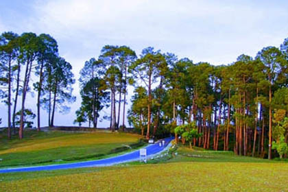 Ranikhet, Uttarakhand - Aaochale ( Let's Go )